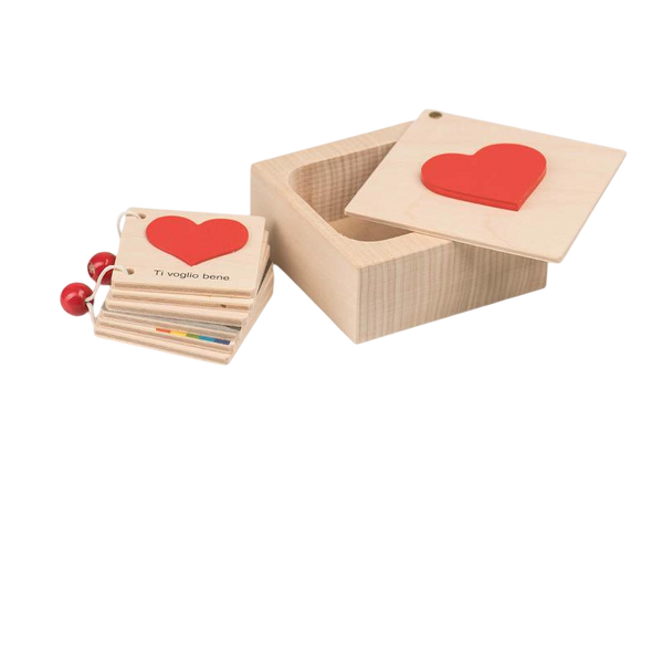 Heart-shaped booklet in wooden box Italian